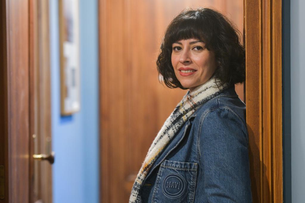 Banafsheh Farisabadi en résidence au Chalet Mauriac durant l’hiver et ...